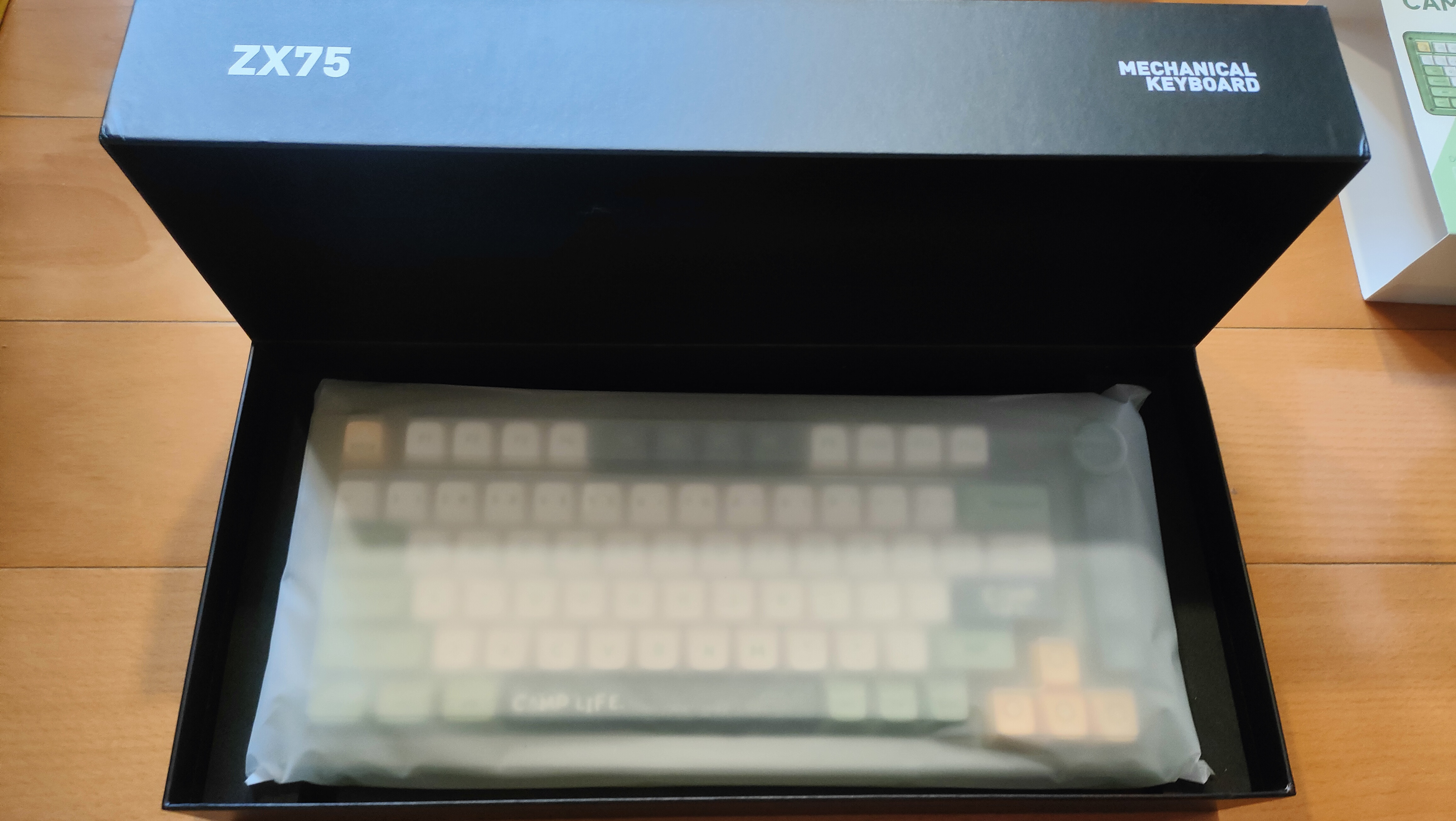 【心得】鍵盤開箱：iQunix ZX75-露營 75% 三模熱插拔 成品鍵盤 @電腦應用綜合討論 哈啦板 - 巴哈姆特